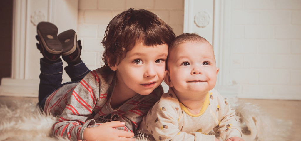 Autismo: la storia di Gabriel e Alex - In Scientia Fides